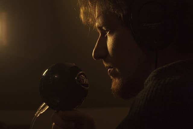 Who Really Invented the Radio? - One-Forever Radio